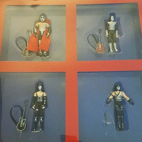 Kiss | Toys | Kiss Love Gun Deluxe Box Set Action Figures | Poshmark